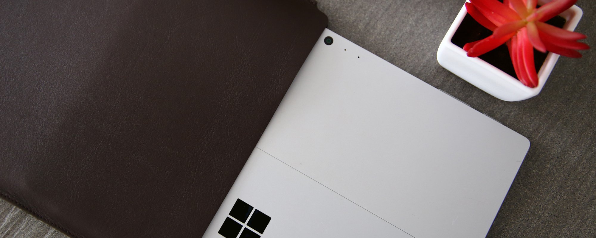 Leather cases for Microsoft smartphones, tablets and netbooks