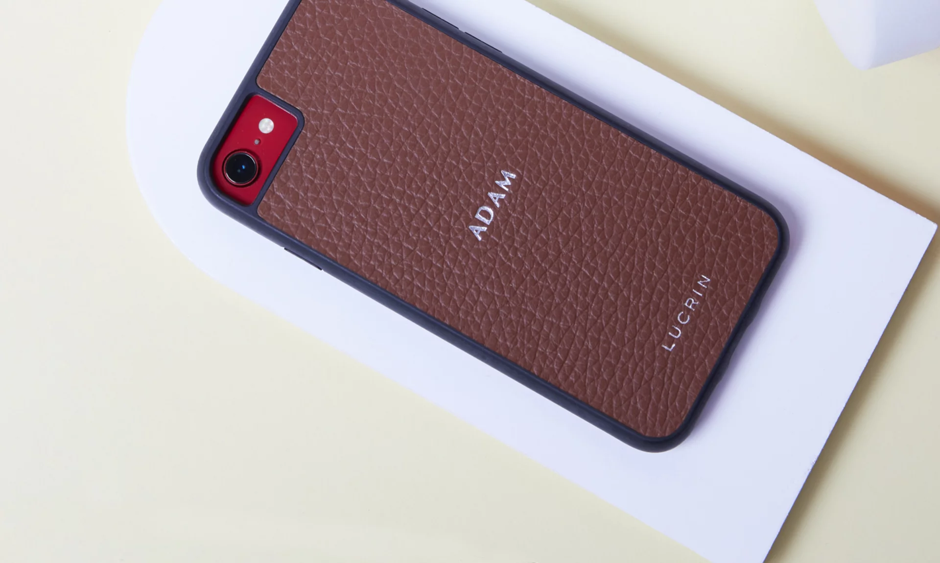 iPhone SE leather cases