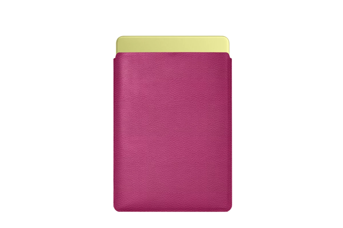 | Leather Classic Sleeve for MacBook Neo | LUCRIN - Fuchsia - Pebbled ...