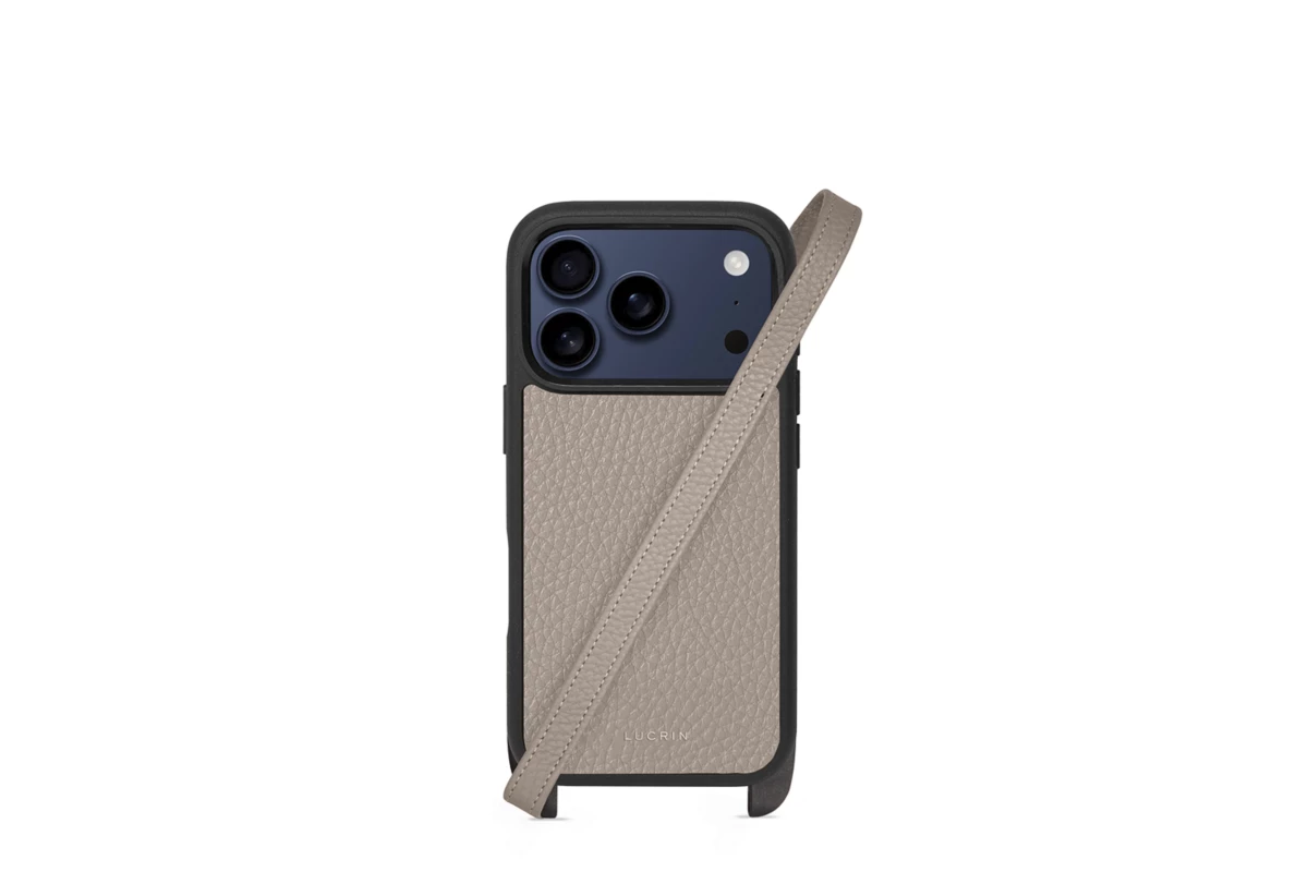 | Crossbody bumper case - iPhone 17 Pro | Personalized leather - Light ...