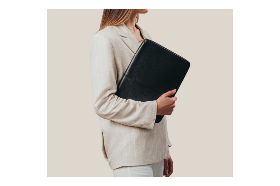 Luxury A4 portfolio folder in leather - Lavender - Granulated Calf Leather